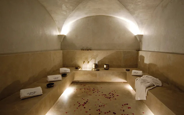 HAMMAM ESSENTIEL - SPA / Saunas