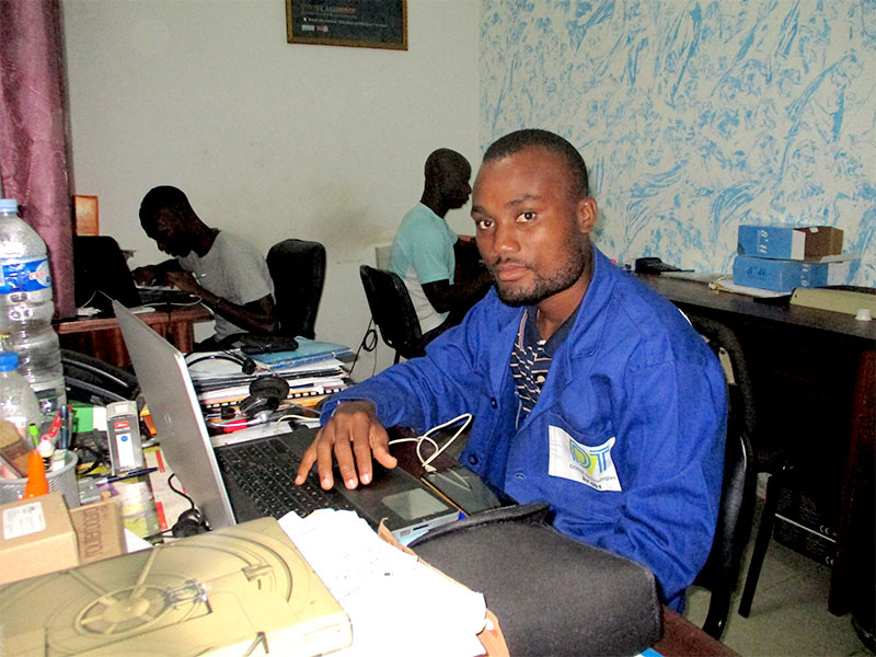 DIVINE TECHNOLOGIES Côte d'ivoire: Informatique, internet, réseaux ...