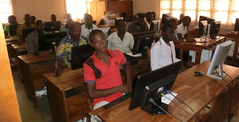 CERFER (CENTRE REGIONAL DE FORMATION POUR ENTRETIEN ROUTIER) Togo ...