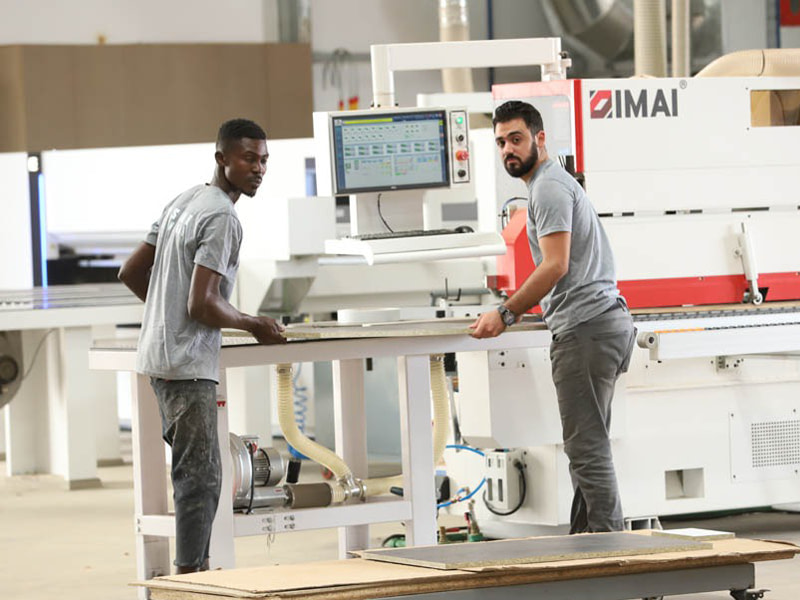 YASSINE INTERNATIONAL Côte d'Ivoire: Menuiserie bois