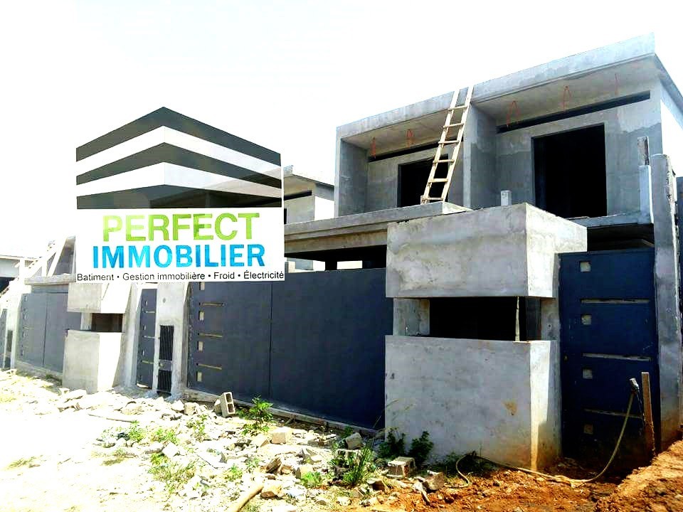 PERFECT CONSTRUCTION - Construction