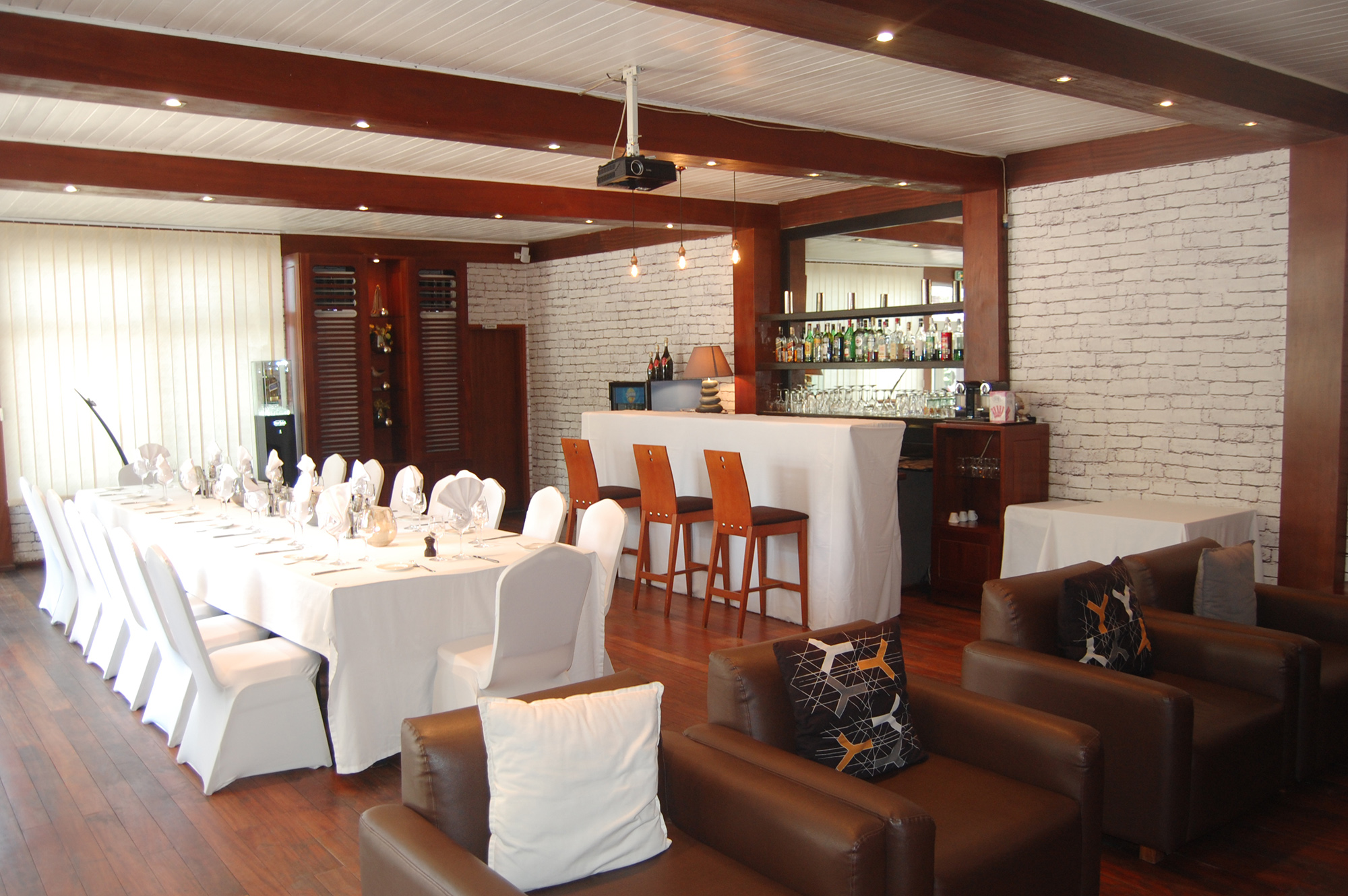 LE GRAND LARGE - Restaurants