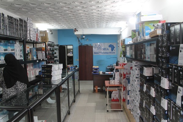 MIA (MAISON D'INFORMATIQUE AFRICAINE) - Matériel informatique