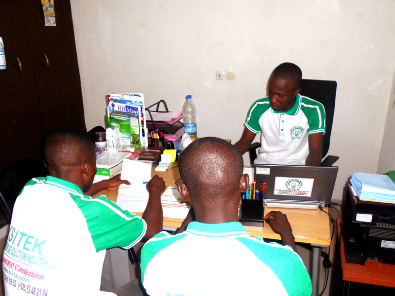 ISITEK SARL Côte d'ivoire: Génie électrique, électriciens