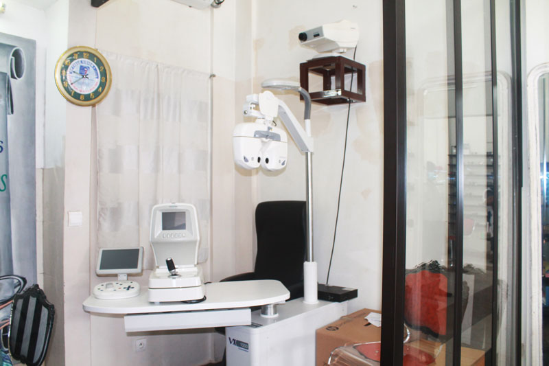 OPTIQUE VISION PLUS - Opticiens